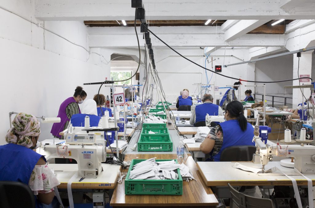 Fil Rouge : un million de vêtements made in Marseille en 2025 - C-Mag